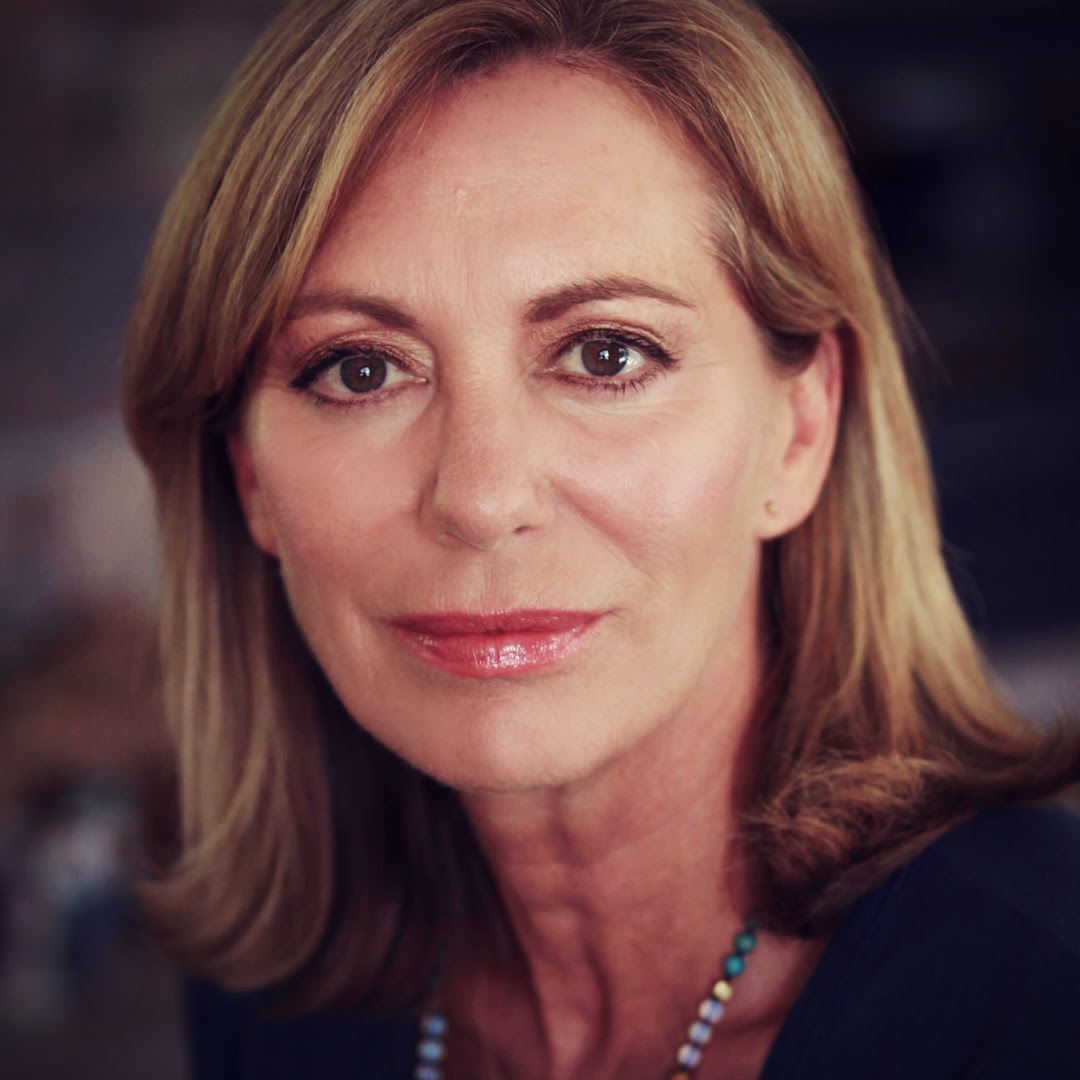 Kerry Armstrong - Film & Television Studio International